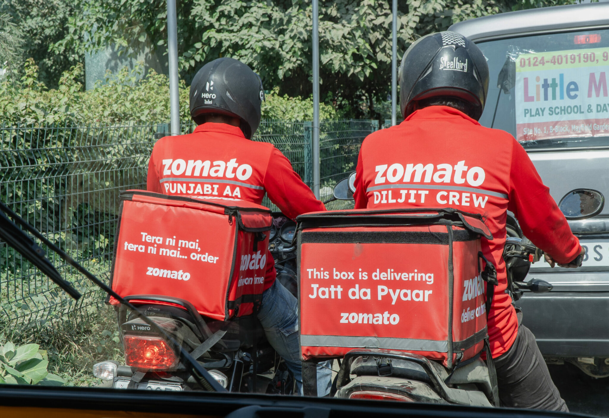 Zomato Live spreads the Dil-Luminati Tour fever with Zomato Delivery ...