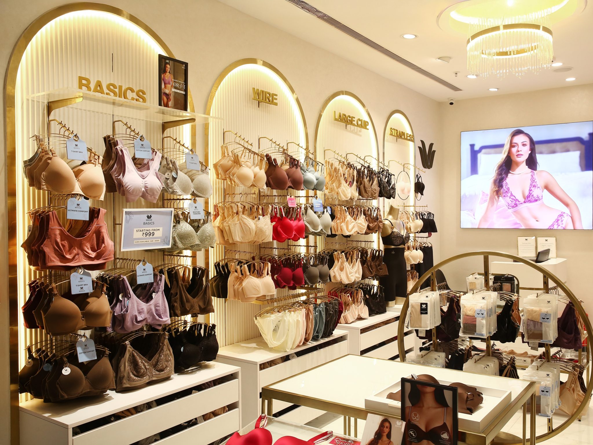 Wacoal Opens New Store at DLF Mall